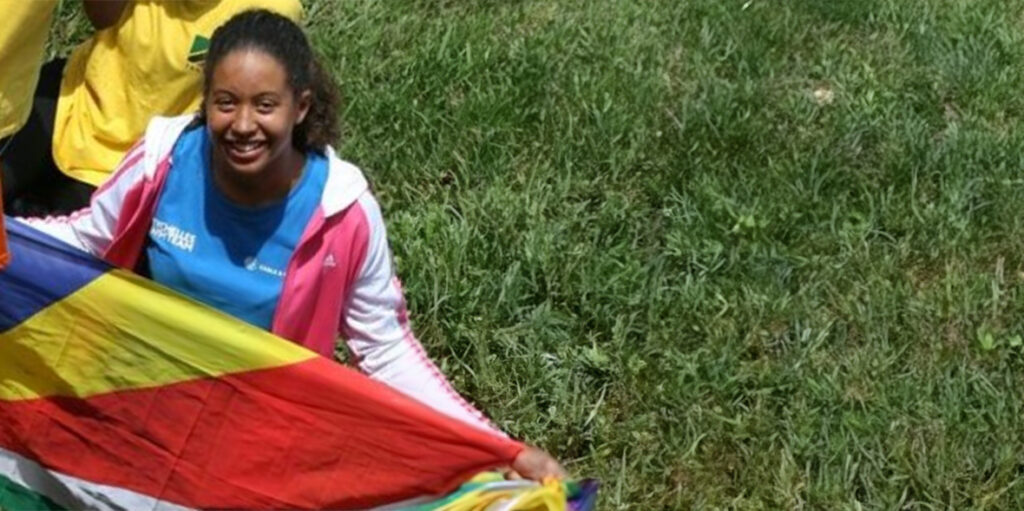 Felicity Passon: Swimmer, Role Model and Ambassadress - Hunt Deltel